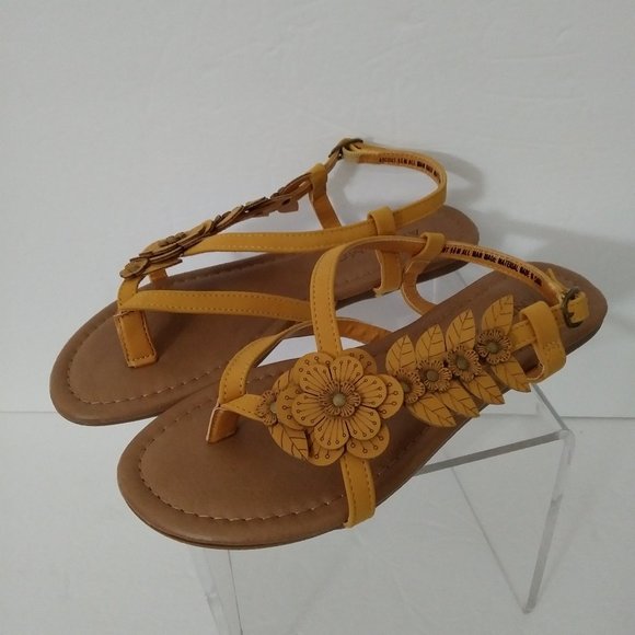 Andiamo | Shoes | Andiamo Yellow Mustard Floral Sandals Size 55 | Poshmark
